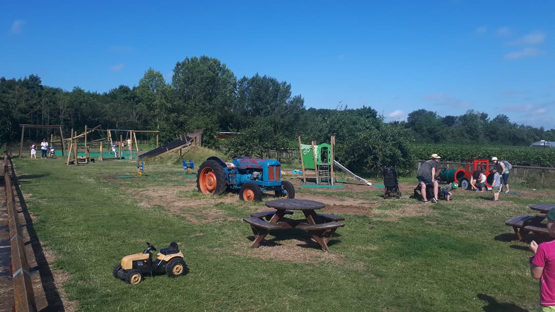 Primrose Vale Farm Shop | Cheltenham Rocks